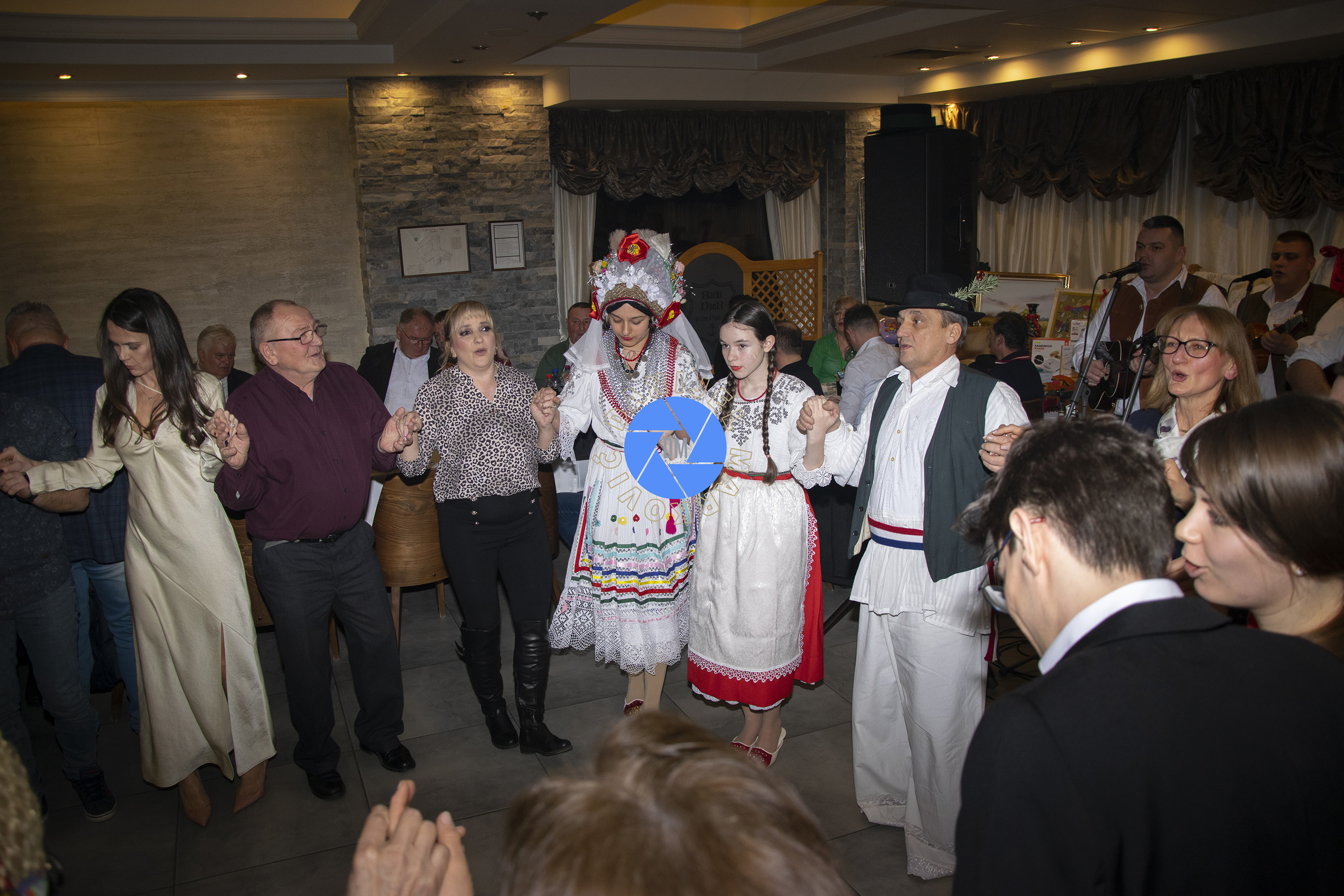 FOTO/VIDEO: VI. Šokačka večer u Vajskoj u organizaciji HKU "Antun Sorgg ...